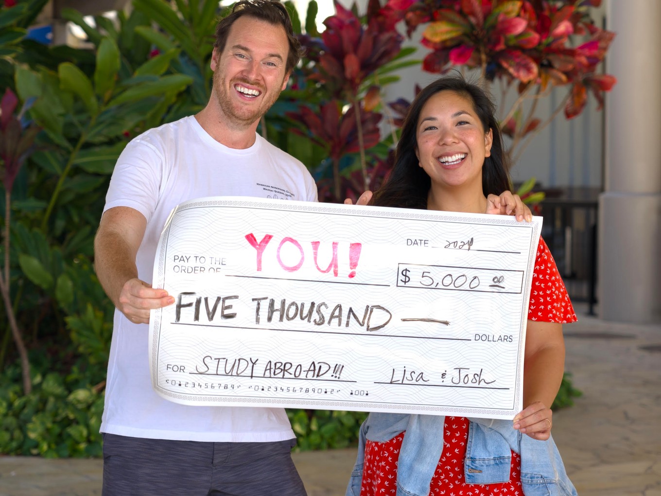 Lisa and Josh World Scholarship Fund | Bold.org